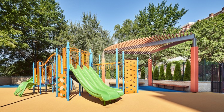 Courtland Towers Apartments | RentDittmar.com