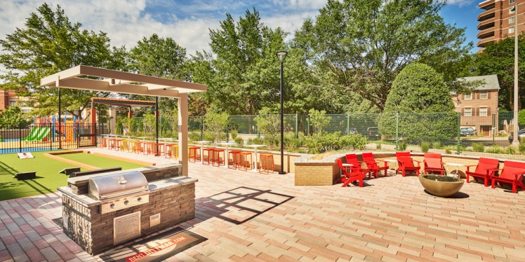 Courtland Towers Apartments | RentDittmar.com