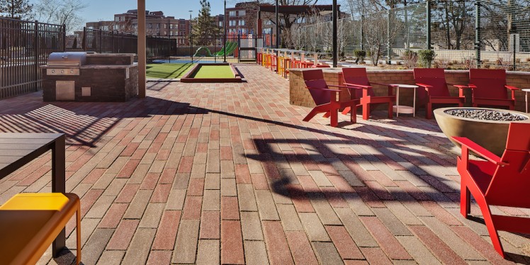 Courtland Towers Apartments | RentDittmar.com